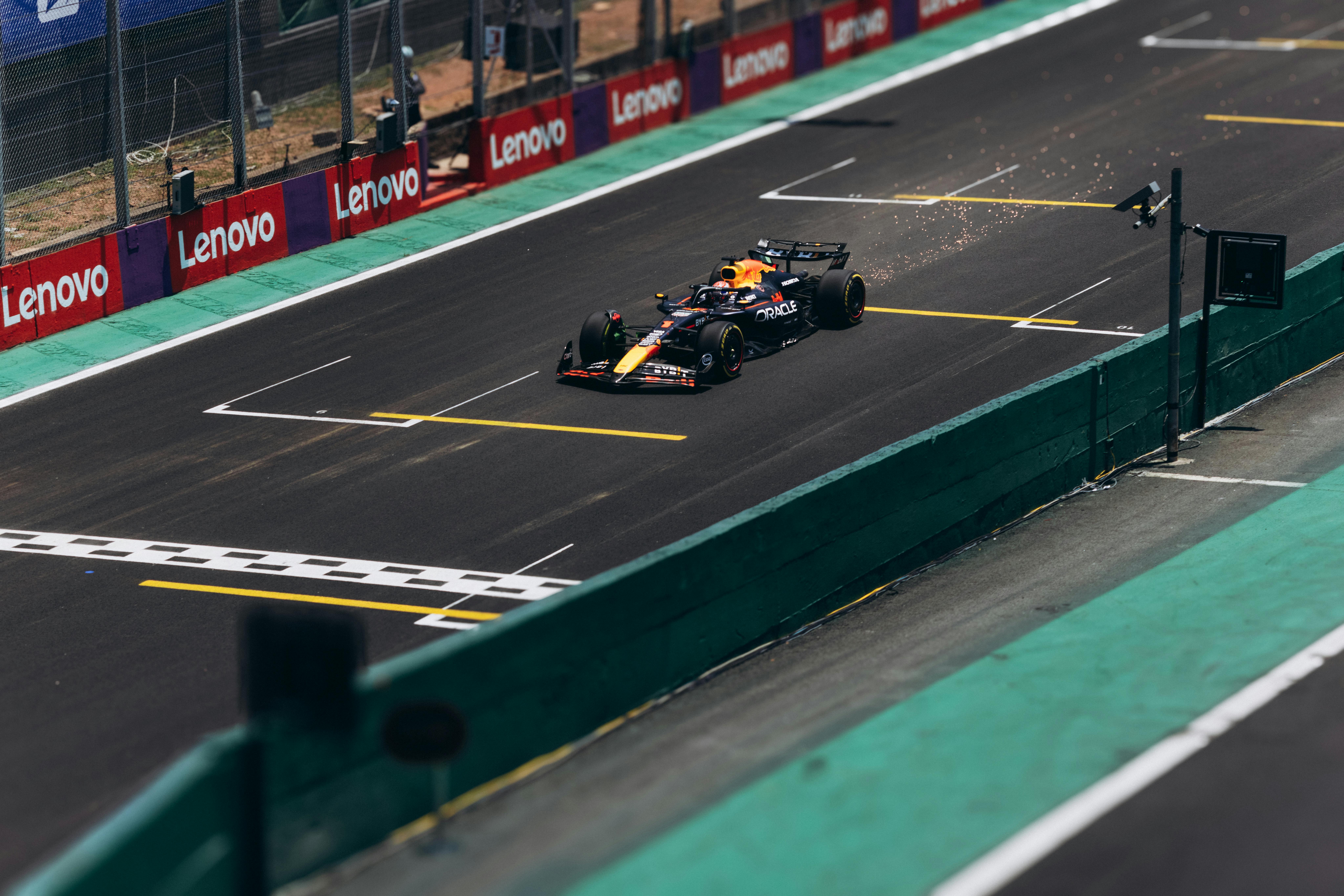 Beginner’s Guide to F1 Racing: Rules, Terminology, & How it works